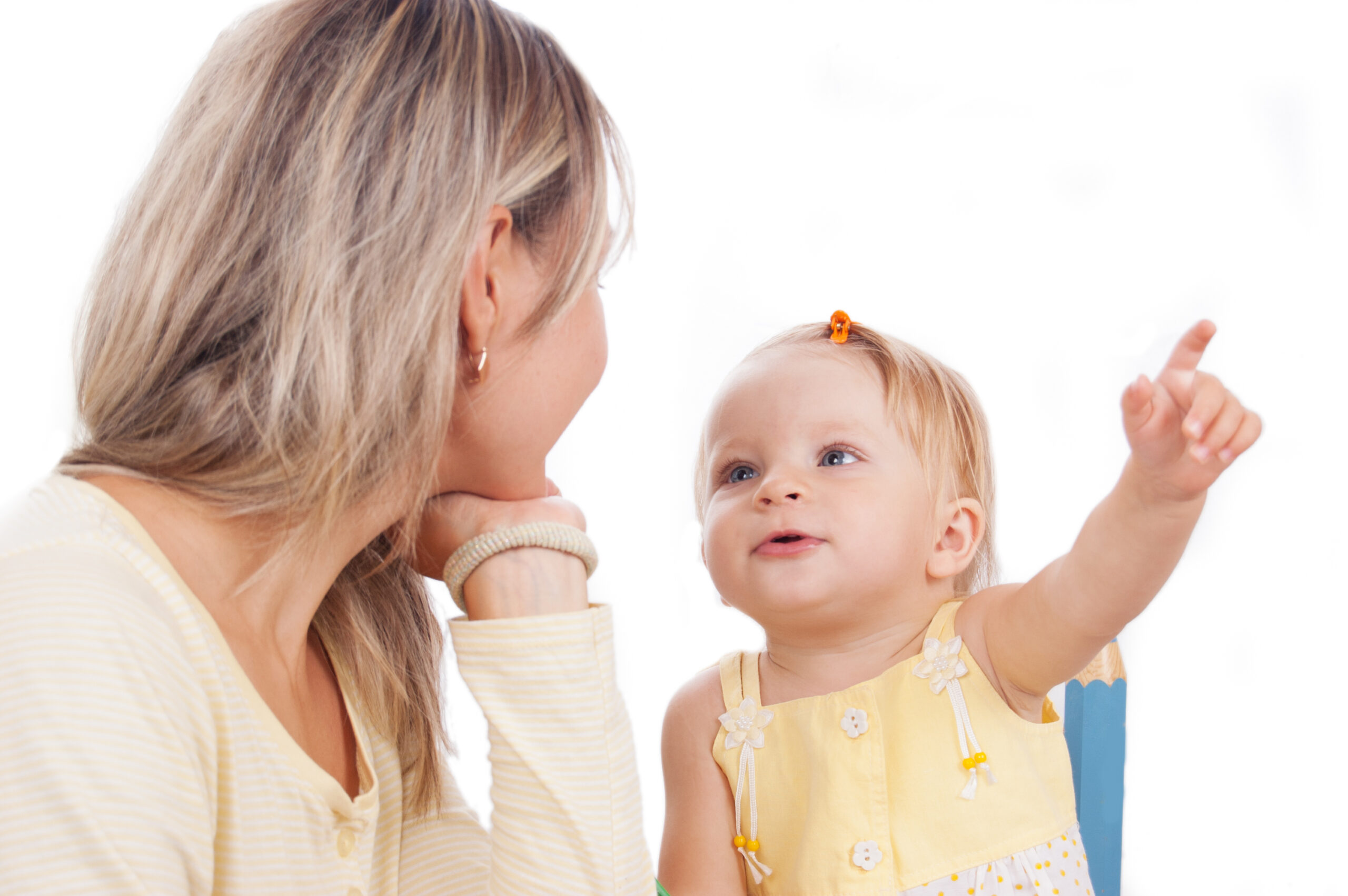 Pointing is the first sentence of a child - Autistic children